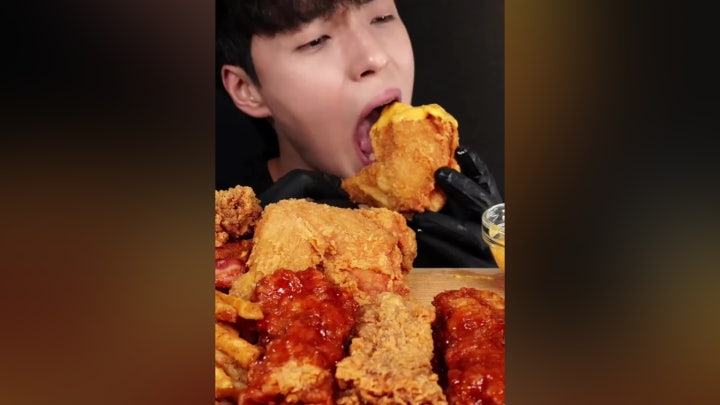 바삭한 통다리치킨, KFC 양념치킨 먹방 - 네이버 TV