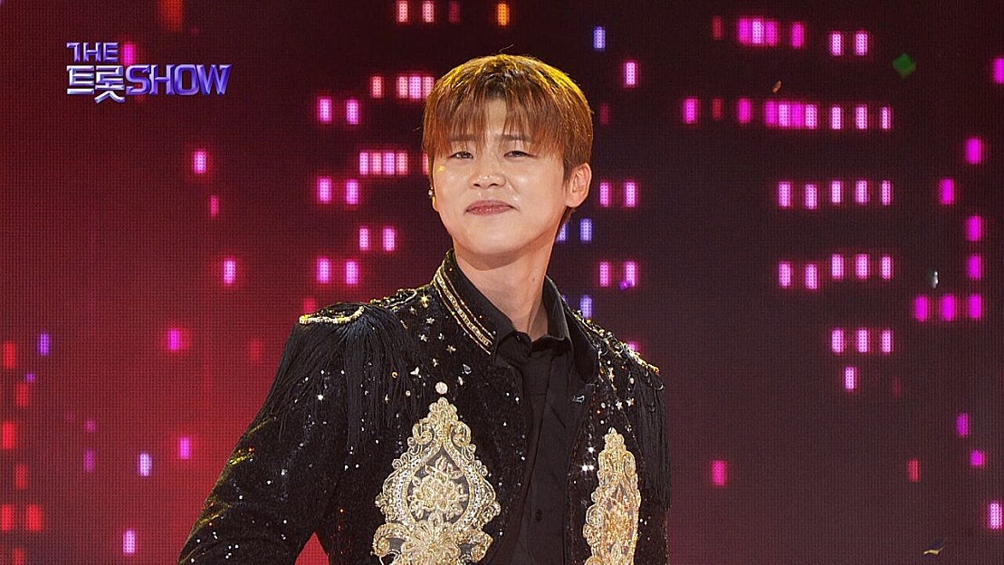 박지현 - 깜빡이를 키고 오세요 | 더 트롯쇼 241021 - 네이버 TV