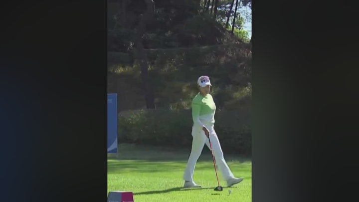 2R 2번홀 지한솔 티샷 [덕신EPC · 서울경제 레이디스 클래식] - 네이버 TV