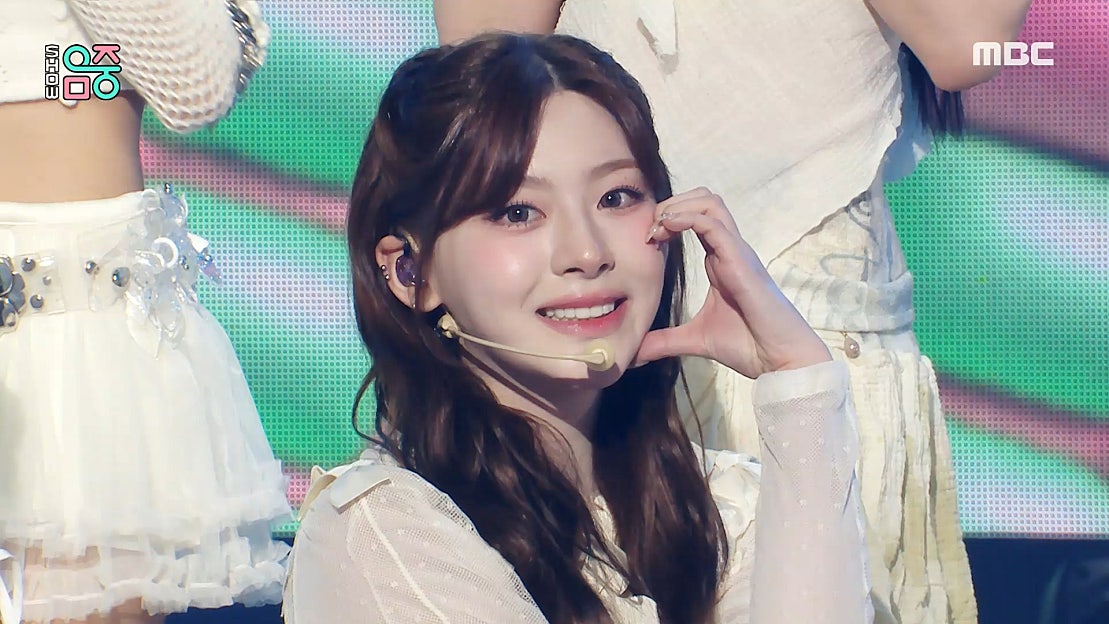 스테이씨 - GPT (STAYC - GPT), MBC 241109 방송 - 네이버 TV