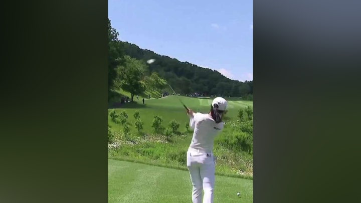 3R 2번홀 황유민 티샷 [Sh수협은행 MBN 여자오픈] - 네이버 TV