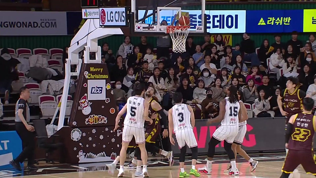 프로농구 LG, KCC 꺾고 4연승...KT 3연패 탈출 - 네이버 TV