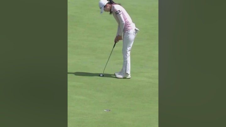 2R 파3 2번홀 이가영 연속샷 [제13회 KG 레이디스 오픈] - 네이버 TV