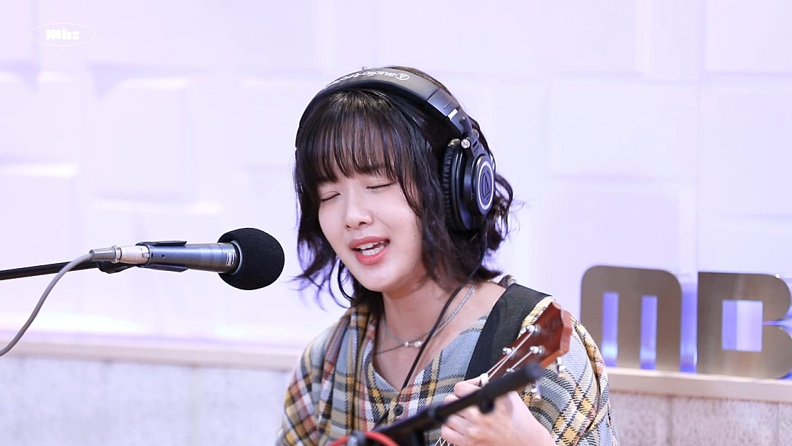 [ALLIVE] 한로로 - 일과 이분의 일(원곡: 투투) | 올라이브 | 정오의 희망곡 김신영입니다｜MBC 241219 방송 - 네이버 TV