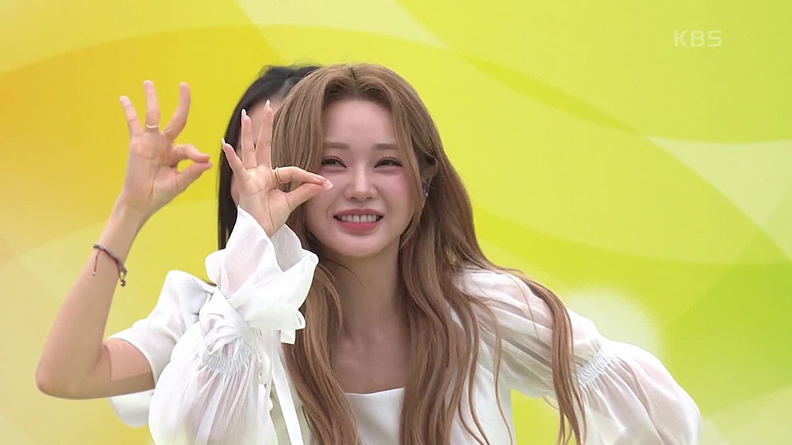 초대가수 홍지윤 씨의 분 내음 | KBS 250119 방송 - 네이버 TV