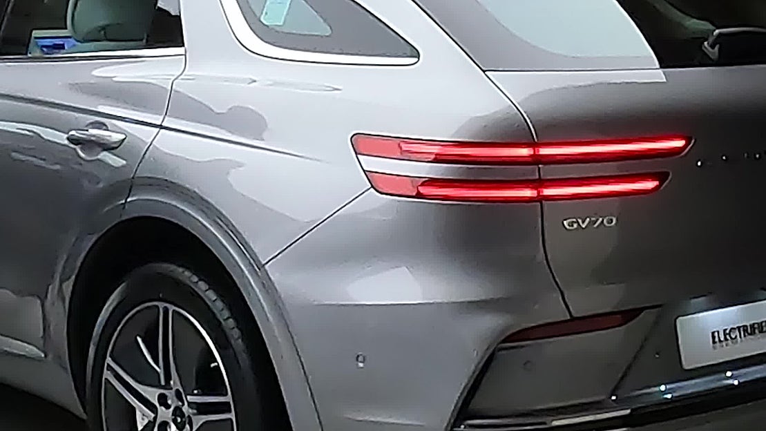 "잘 만들었네"...제네시스 신형 GV70 - 네이버 TV