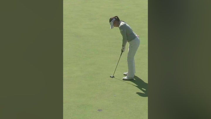 2R 파3 7번홀 유현조 연속샷 [덕신EPC · 서울경제 레이디스 클래식] - 네이버 TV