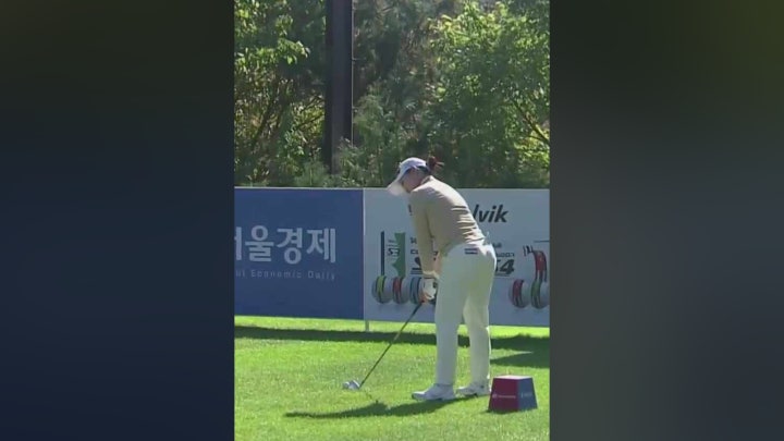 3R 파3 7번홀 지한솔 연속샷 [덕신EPC · 서울경제 레이디스 클래식] - 네이버 TV