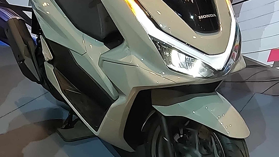 혼다 신형 PCX 훑어보기 - 네이버 TV