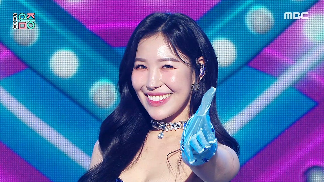 한가빈 - 허니허니 (드림 ver.) (HAN GA BIN - HONEYHONEY (Dream Ver.)), MBC 250208 방송 - 네이버 TV