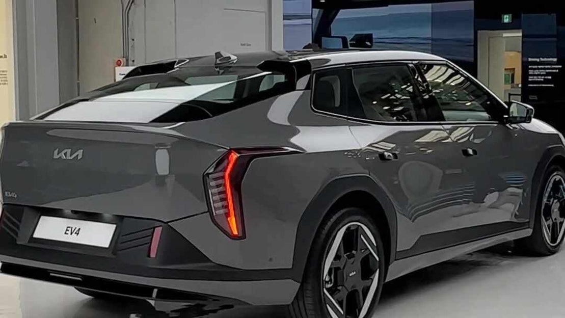 533km, 기아 최초 전기세단 'EV4' - 네이버 TV