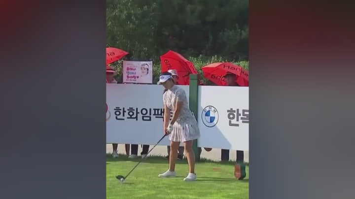 2R 18번홀 윤이나 티샷 [한화 클래식 2024] - 네이버 TV