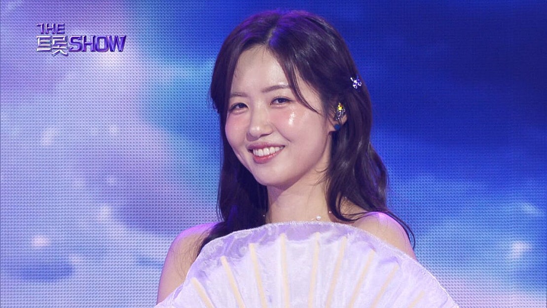 정다경 - 하늬바람 | 더 트롯쇼 250331 - 네이버 TV