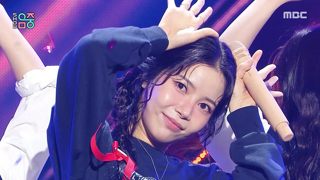 솔라 - WANT (Solar - WANT), MBC 250412 방송 - 네이버 TV