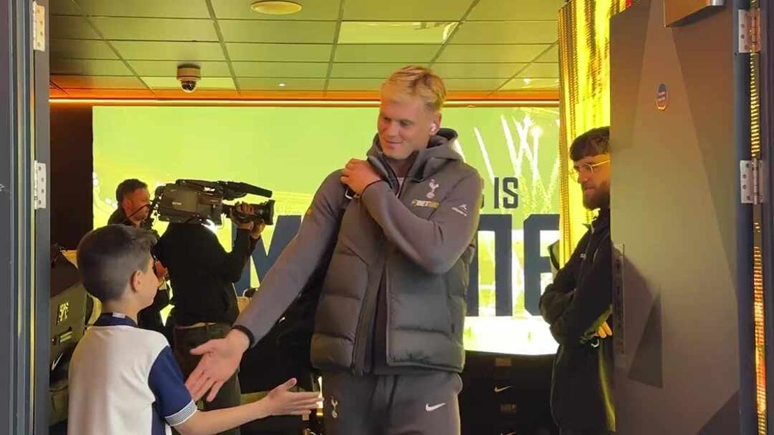 (PL 32R) 원정 경기장, 도착 완료. - 네이버 TV