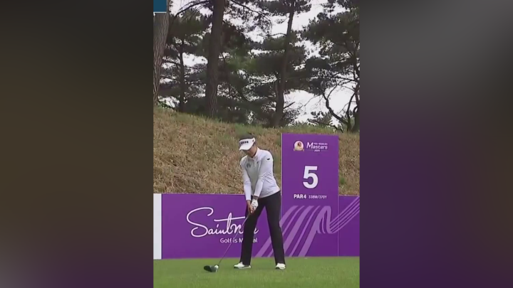 [AI클립] 3R 파4 5번홀 김민주 티샷 (넥센 · 세인트나인 마스터즈 2025) - 네이버 TV