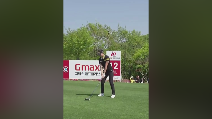 [AI클립] 3R 파4 12번홀 방신실 티샷 (덕신EPC 챔피언십) - 네이버 TV
