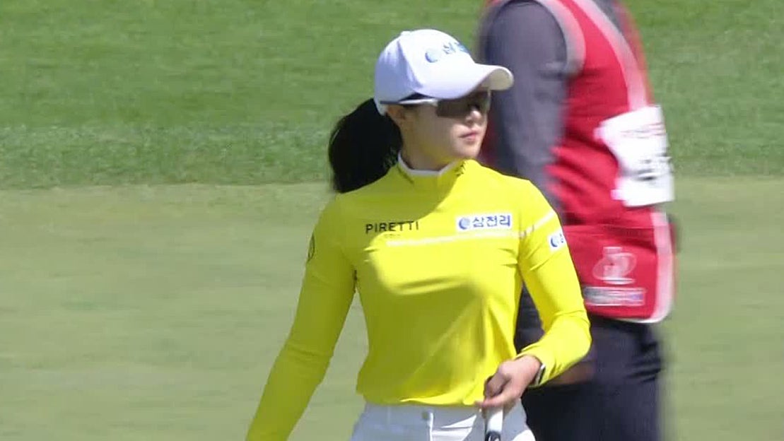 먼 거리 버디 퍼팅 성공하는 고지우 [덕신EPC 챔피언십 3R] - 네이버 TV