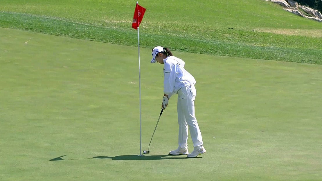 홀 앞에서 멈추는 박현경의 버디 퍼팅 [덕신EPC 챔피언십 3R] - 네이버 TV