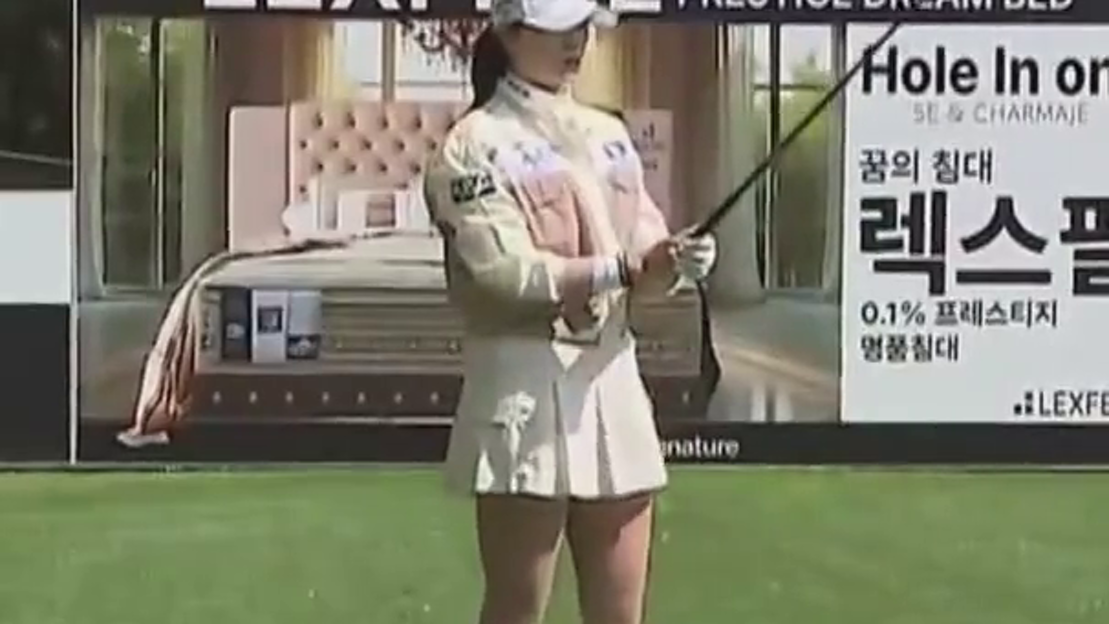 [AI클립] 3R 파3 13번홀 김민선7 티샷 (덕신EPC 챔피언십) - 네이버 TV