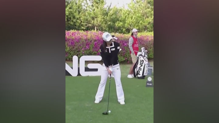 [AI클립] 2R 파4 16번홀 김지현 티샷 (크리스에프앤씨 제47회 KLPGA 챔피언십) - 네이버 TV