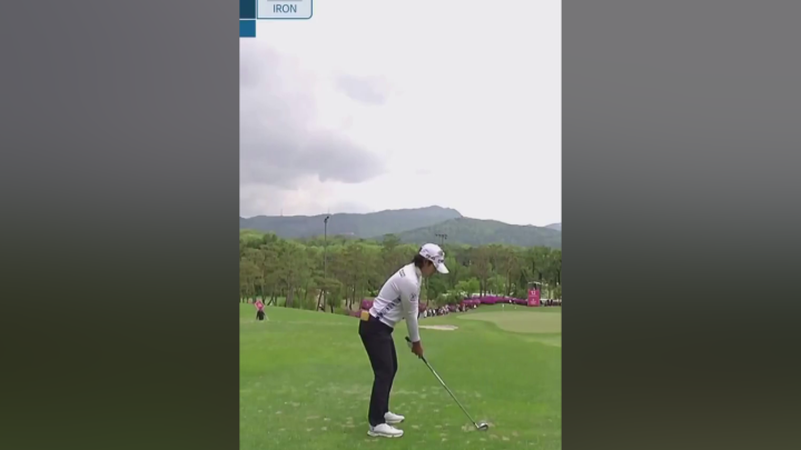 [AI클립] 3R 파3 12번홀 박지영 티샷 (크리스에프앤씨 제47회 KLPGA 챔피언십) - 네이버 TV