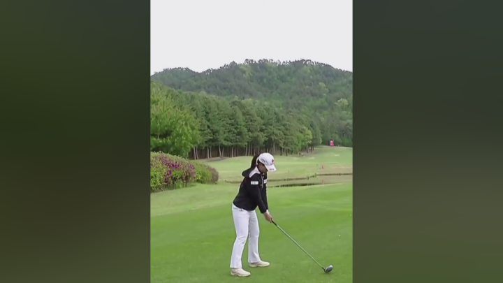 [AI클립] 3R 파4 16번홀 황유민 티샷 (크리스에프앤씨 제47회 KLPGA 챔피언십) - 네이버 TV