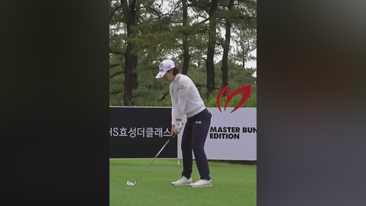 [AI클립] 3R 파3 17번홀 박지영 티샷 (크리스에프앤씨 제47회 KLPGA 챔피언십) - 네이버 TV