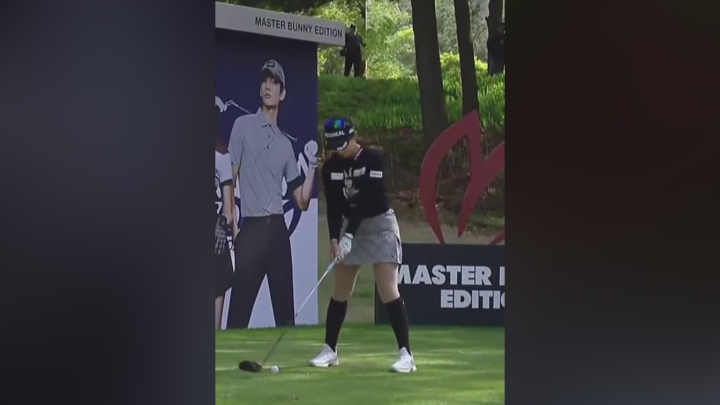 [AI클립] 4R 파4 18번홀 박현경 티샷 (크리스에프앤씨 제47회 KLPGA 챔피언십) - 네이버 TV