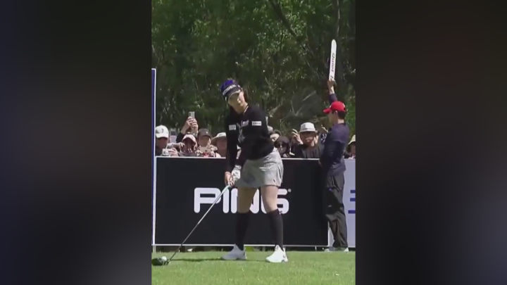 [AI클립] 4R 파5 11번홀 박현경 티샷 (크리스에프앤씨 제47회 KLPGA 챔피언십) - 네이버 TV