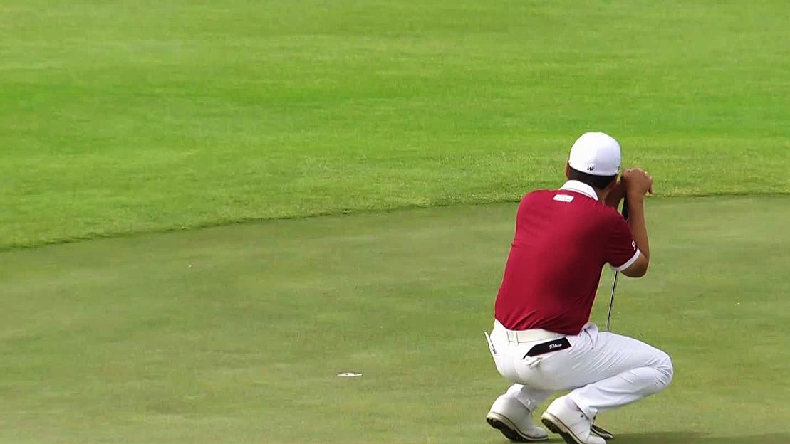 '깜짝이야!' 묘기를 보여주는 김민규의 퍼팅 [KPGA 클래식 1R] - 네이버 TV