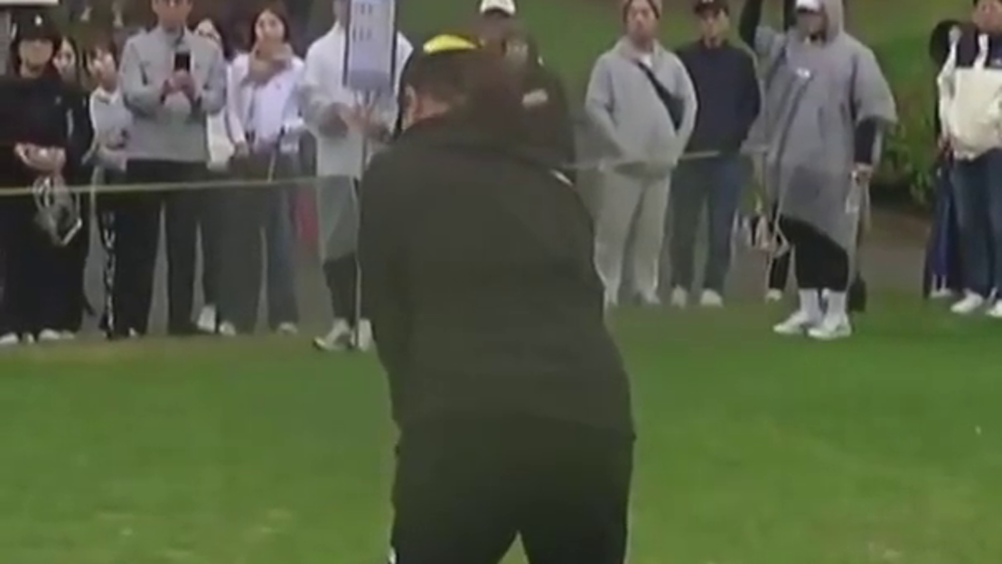 [AI클립] 2R 파3 13번홀 홍정민 티샷 (2025 NH투자증권 레이디스 챔피언십) - 네이버 TV