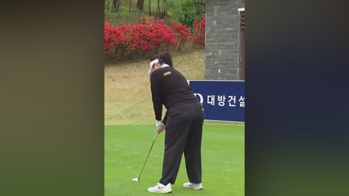 [AI클립] 3R 파3 5번홀 정소이 티샷 (크리스에프앤씨 제47회 KLPGA 챔피언십) - 네이버 TV