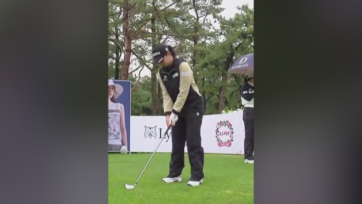 [AI클립] 3R 파3 2번홀 마다솜 티샷 (크리스에프앤씨 제47회 KLPGA 챔피언십) - 네이버 TV