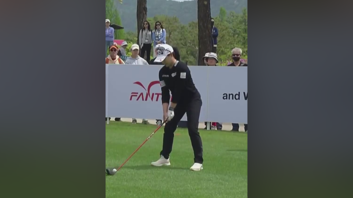 [AI클립] 2R 파4 8번홀 지한솔 티샷 (크리스에프앤씨 제47회 KLPGA 챔피언십) - 네이버 TV