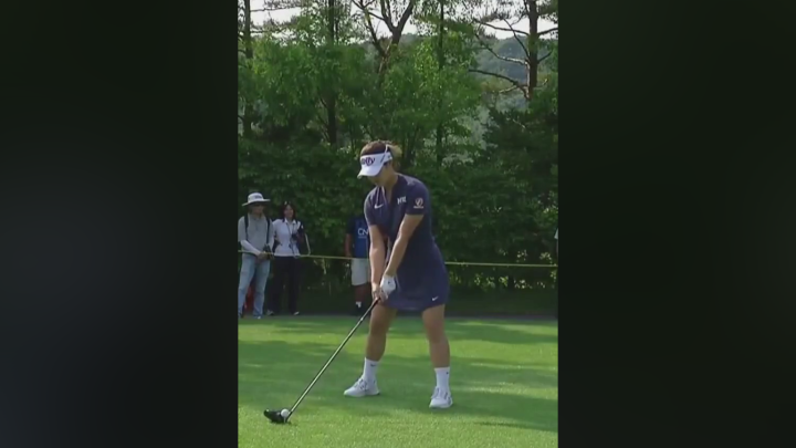 [AI클립] 1R 파5 13번홀 김민별 티샷 (Sh수협은행 MBN 여자오픈) - 네이버 TV