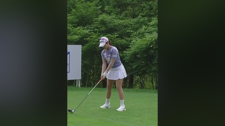 [AI클립] 2R 파4 16번홀 박현경 티샷 (Sh수협은행 MBN 여자오픈) - 네이버 TV