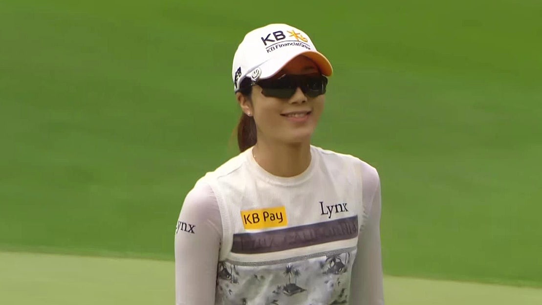 '물오른 샷감' 전반에만 4개의 버디 성공한 안송이 [Sh수협은행 MBN 여자오픈 2R] - 네이버 TV