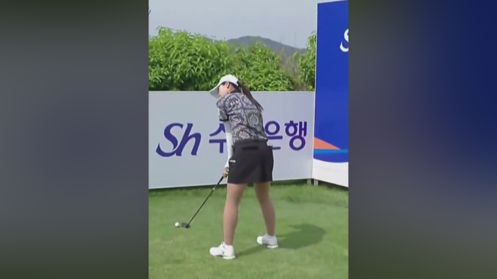 [AI클립] 2R 파4 11번홀 이가영 티샷 (Sh수협은행 MBN 여자오픈) - 네이버 TV