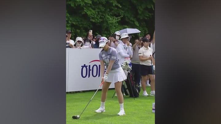 [AI클립] 2R 파4 9번홀 박현경 티샷 (Sh수협은행 MBN 여자오픈) - 네이버 TV