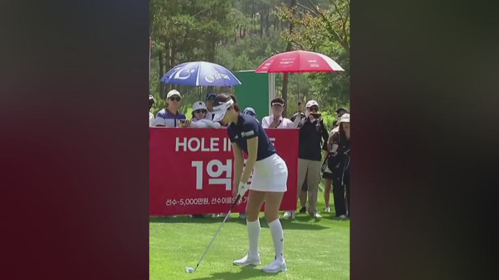 [AI클립] 3R 파3 5번홀 김나영 티샷 (더헤븐 마스터즈) - 네이버 TV