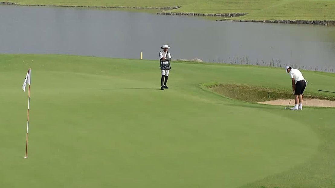 쉽지 않은 거리의 버디를 성공시키는 김동민 [KPGA 군산CC 오픈 1R] - 네이버 TV
