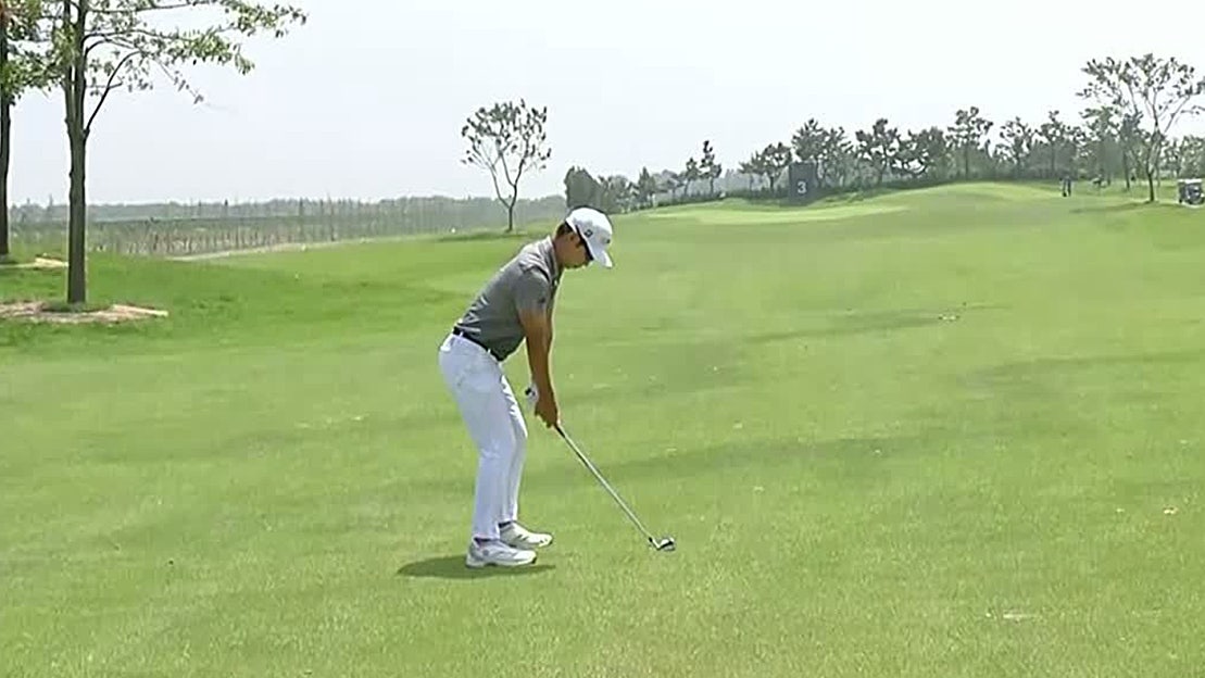 좋은 어프로치 보여주는 최진호 [KPGA 군산CC 오픈 1R] - 네이버 TV