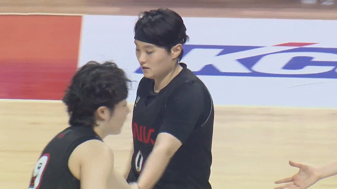 '74-41 완승!' BNK 썸, 고른 활약 바탕으로 싱가포르 격파! [2025 WKBL 퓨처스리그] - 네이버 TV